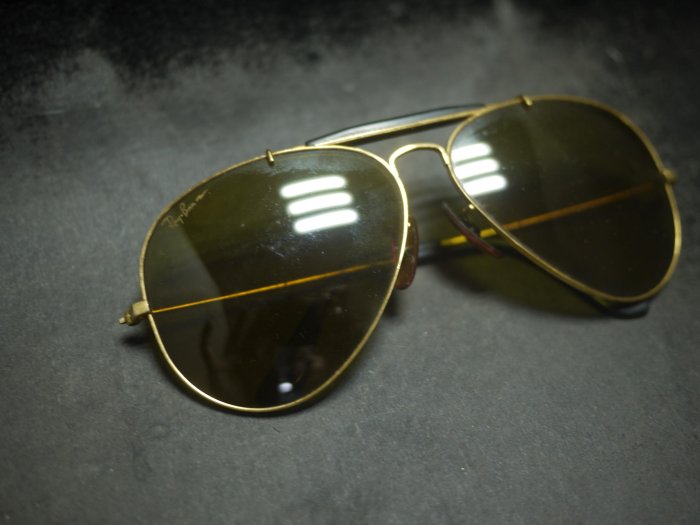 【阿輝の古物】太陽眼鏡_Ray.Ban墨鏡 有使用痕跡 附眼鏡盒_#E50 | Yahoo拍賣