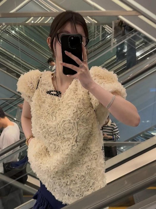 [ ohya梨花 ] =韓國帶回=最新新款性感白富美名媛個性千金浪漫穿搭杏色立體花瓣短袖造型上衣罩衫 | Yahoo拍賣