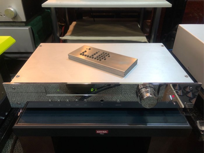 【杰士音響→專業估價交換】德國Burmester 935 mk2前級，平衡入平衡出，含原廠大型金屬搖控器，勝旗公司貨 | Yahoo拍賣