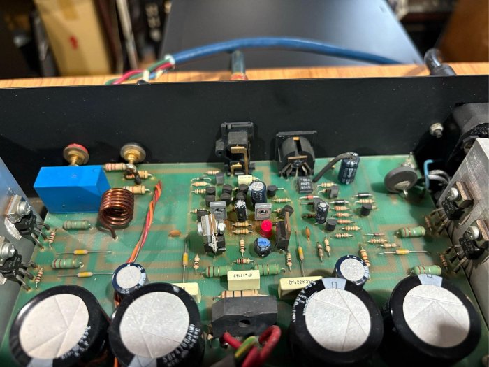 低價起標！零件機..英國製avi s2000mm mono後級擴大機一對..573 | Yahoo拍賣