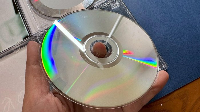 欣叡二手CD 視聽享受版 盒裝 附資料卡 蕭瀟 Beautiful Angel CD+VCD | Yahoo拍賣