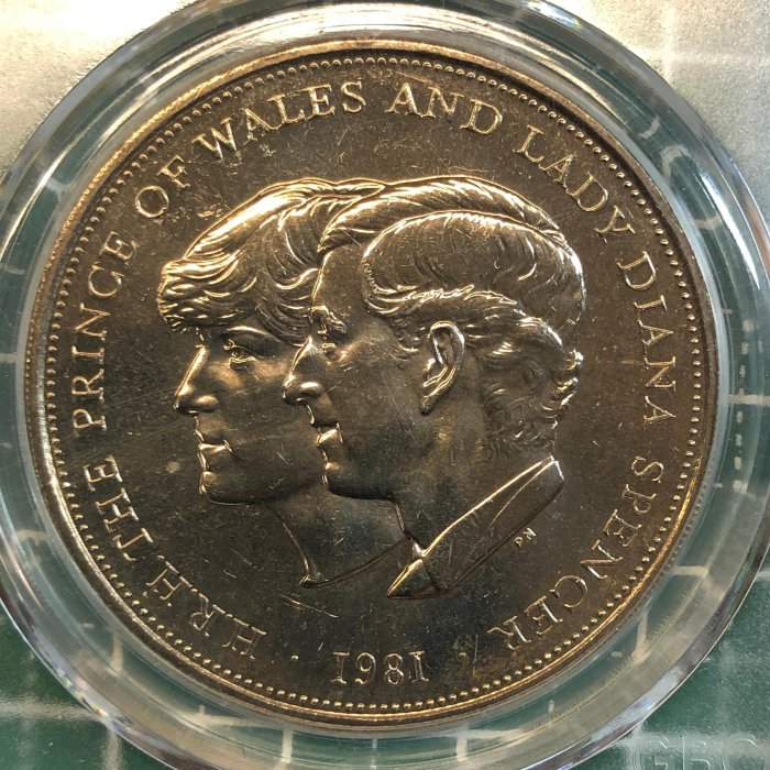 【耀元 7-19】 GBCA MS65 英國 1981年 皇室婚禮 查爾斯王子 黛安娜王妃 成婚紀念幣 共2枚-- lpt23 | Yahoo拍賣