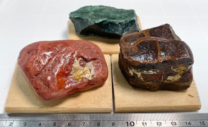 【週一21:00】58~W17~玉石3件附座, 重417克 | Yahoo拍賣