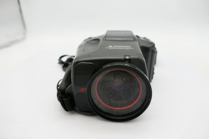 (小蔡二手挖寶網) 日本相機品牌 Chinon Genesis II 35mm 底片相機 未測試 總重量約854g 行家自行鑑定 商品如圖 ...