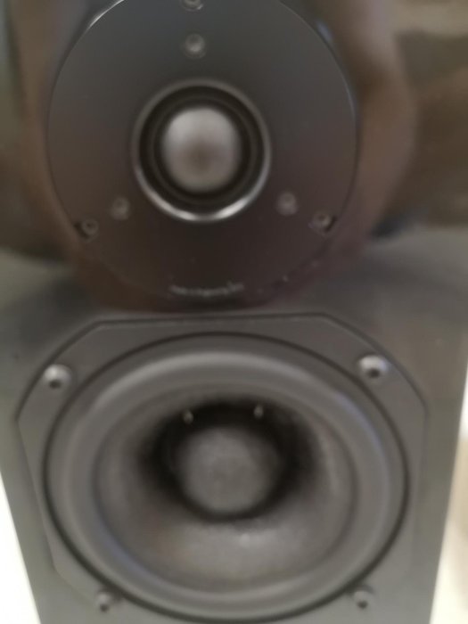 出售英國原裝 ATC SCM7 MKIII黑色烤漆特別版書架型喇叭，外觀漂亮，僅有輕微使用痕跡，附原箱。 | Yahoo拍賣