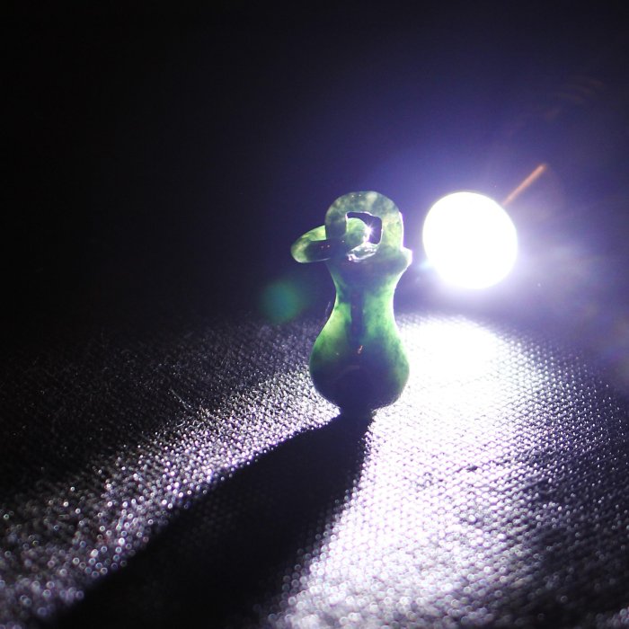 【桑園の】藏讓 老玉石 滿綠飄花 平安富貴 手把件 (委託品) Q 10212 A03 | Yahoo拍賣