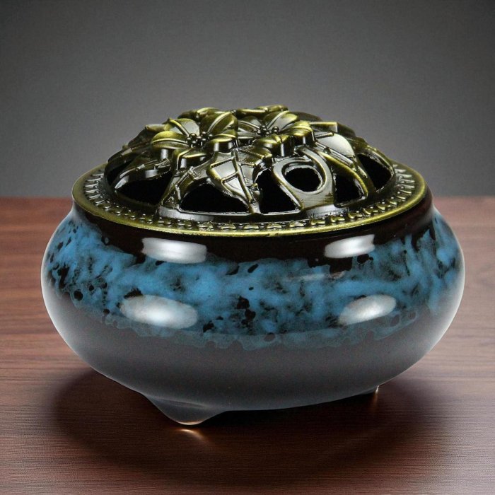 【桑園の】 香道具 陶瓷銅蓋粉彩藍 家用室内陶瓷三足香爐 薰香爐 鏤雕 未使用美品 K 7168 | Yahoo拍賣