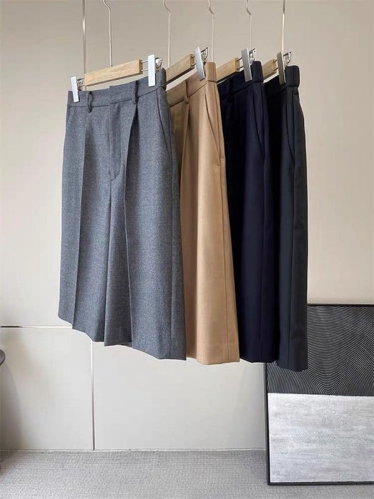 巴黎小時光一間外貿老店 ️️ 太好了！ ~日本23~~少量！！ chao細精紡羊毛中縫直筒休閒褲 | Yahoo拍賣