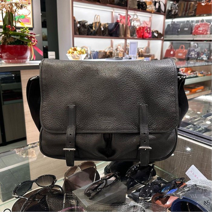 ⭐️ 香榭屋精品店 ⭐️ PRADA 黑色全皮銀釦雙口袋掀蓋大款書包 斜背包肩背包 (B5931) | Yahoo拍賣