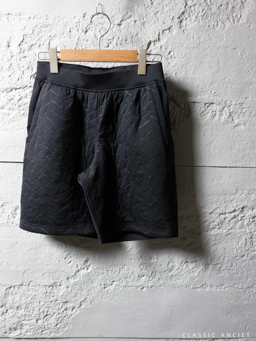 CA 美國運動品牌 UNDER ARMOUR 黑色 運動短褲 M號 一元起標無底價D117 | Yahoo拍賣