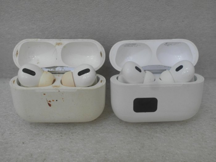 [快樂99]-兩組藍芽耳機 [請自行檢測問題.標到賺到]-99元起標(A376) | Yahoo拍賣