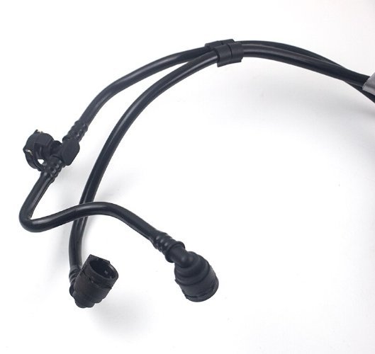 W253 X253 C253 M274 GLC 副水桶水管 副水桶 副水筒 水管 4通(賓士正廠貨)2535017000 | Yahoo拍賣