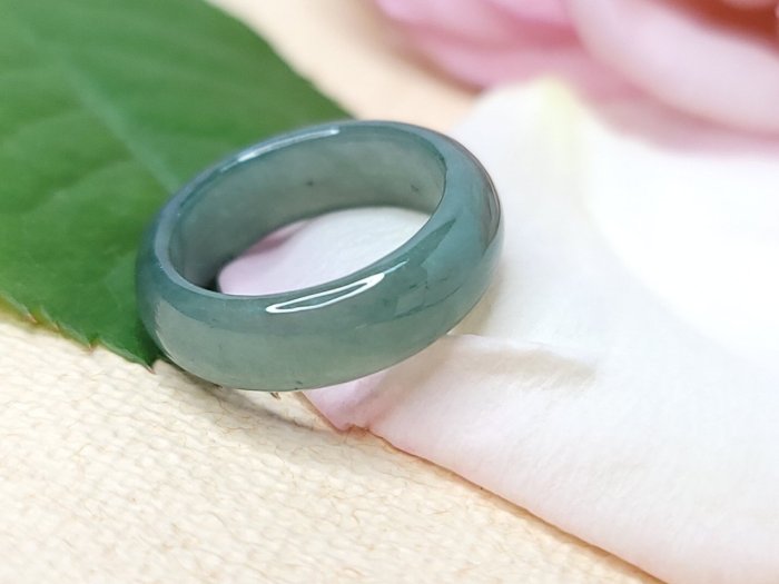【禎一】 16.3 mm 玉圈 戒圈 玉戒 戒指 指環 板指 天然翡翠 緬甸玉 A1360 | Yahoo拍賣