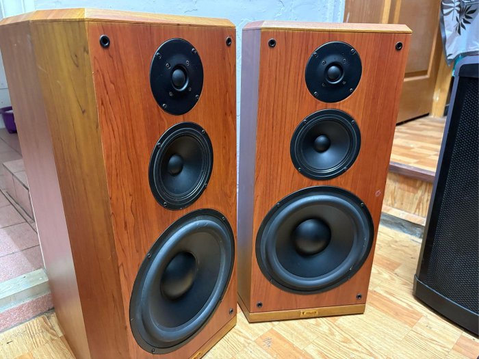 低價起標！零件機..需自取 audimaxim pastoral 3 3音路喇吧一對..735 | Yahoo拍賣