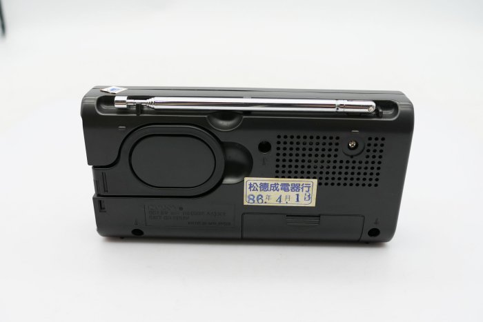 (小蔡二手挖寶網) SONY 索尼 ICF-380 攜式AM/FM類比收音機 含盒 功能正常 重219g 商品如圖 100元起標 無底價 | Yahoo拍賣