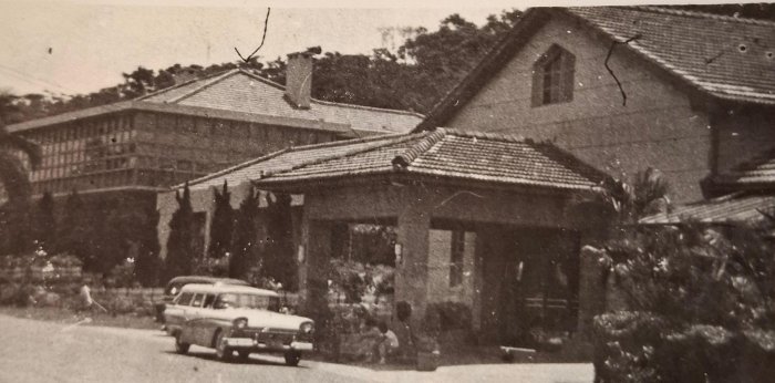 愛國大戲院柑仔店 早期照片(老建築 自動車 現況賣)A 769 | Yahoo拍賣