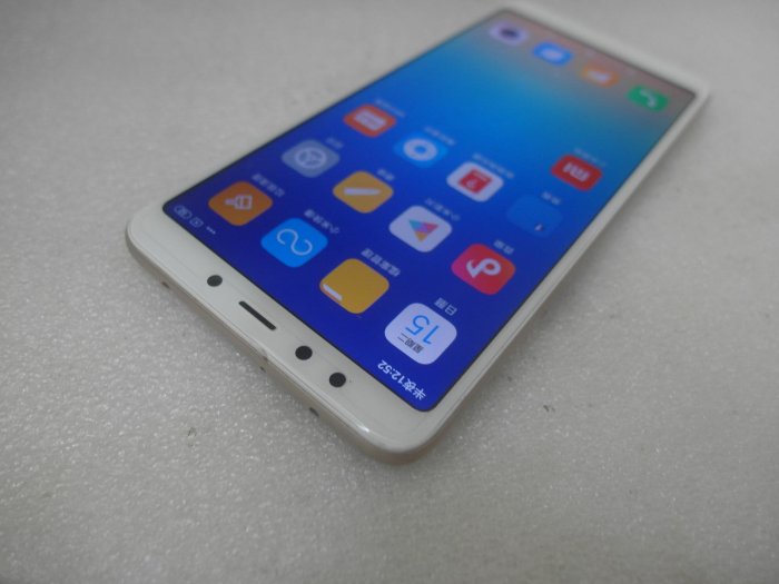 [快樂99]-mi 紅米 5 [刊登時可開機.可觸控.其他請自行檢測問題]-99元起標(C106) | Yahoo拍賣