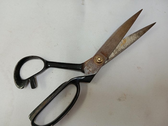 8. 日本TOKYO 庄三郎 裁縫剪刀 /一支 長 25.5 cm | Yahoo拍賣