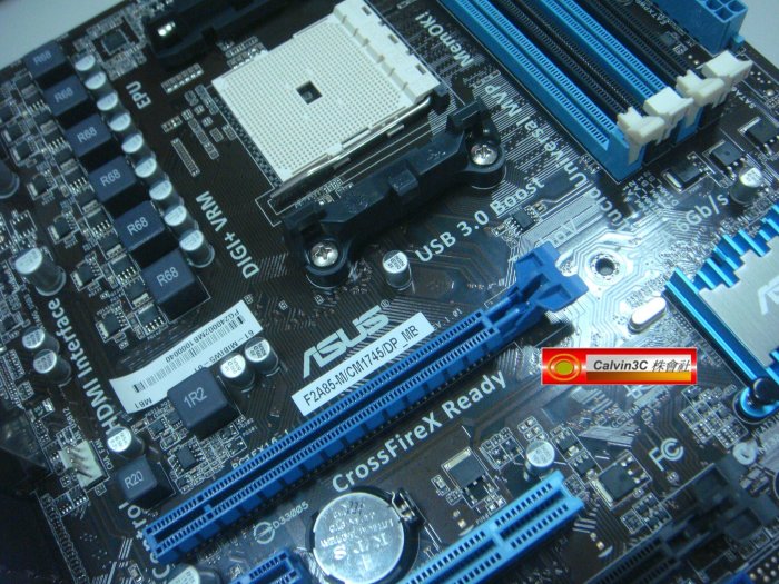 華碩 ASUS F2A85-M/CM1745 FM2腳位 AMD A85X晶片組 4組DDR3 6組SATA 內建顯示 | Yahoo拍賣