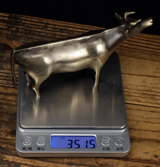 【桑園の】日本 洋銀製 351g 金工名家 帖佐美行 干支「爽誘風想」銀製 牛 雕件 藝術 賞品 (委託品) T 7491 A09 | Yahoo拍賣