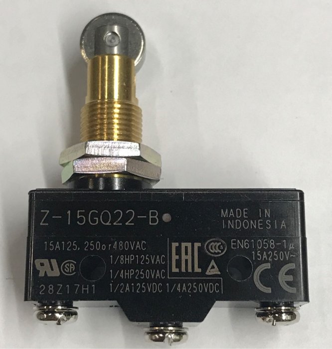 OMRON 微動開關 Z-15GQ22-B 滾輪柱塞型。多樣商品可自行修改合併運費為一次性60 | Yahoo拍賣