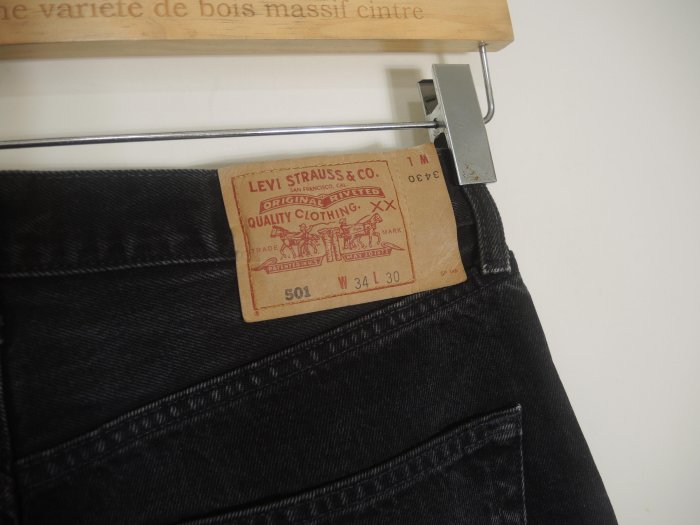 Furugi Shop 美國百年老牌 Levis 經典501 復古 黑色 鉚釘 單寧直筒牛仔褲 一元起標 1G645 | Yahoo拍賣