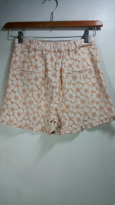 ※蜜彩BABY熊※專櫃BEAR TWO米色橘花朵蕾絲荷葉邊五分褲 | Yahoo拍賣