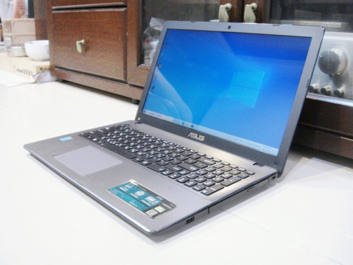 ASUS X550J 高效I5-4200H,8G/全新240G SSD,15.6吋獨顯2G, 新電池 | Yahoo拍賣