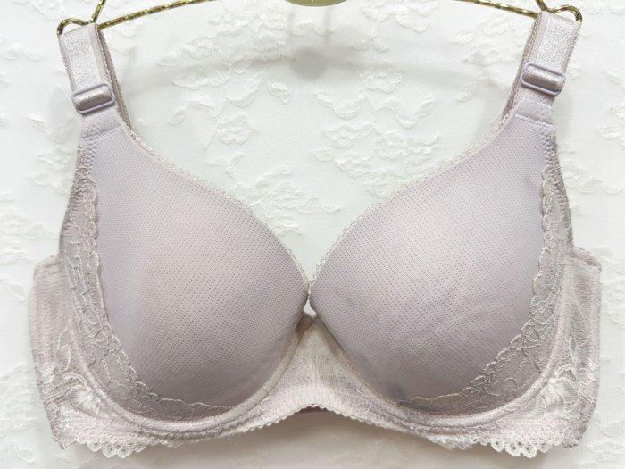 👙Ladies蕾黛絲：34/75D💗婷の二手內衣💗厚罩杯。 | Yahoo拍賣