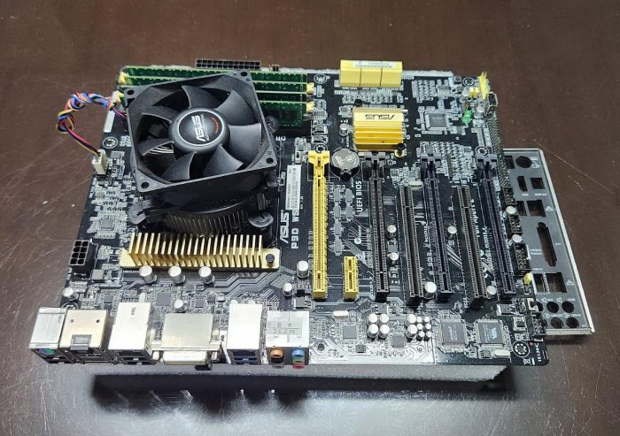 入門 伺服器套件 華碩 P9D WS + E3-1230V3 + 創見 DDR3 ECC 8G*4 32G -- i 3 i5 i7 R3 R5 | Yahoo拍賣
