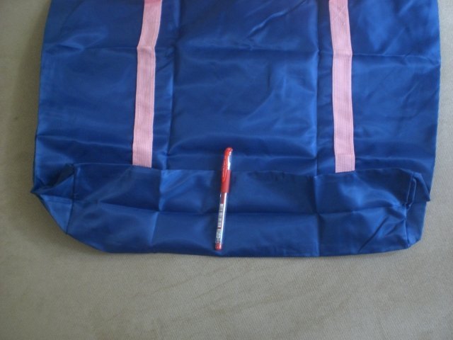 股東會紀念品~108臺龍~韓漾巧收旅行袋 大容量可摺疊收納行李袋 拉鍊式 約55*38cm | Yahoo拍賣