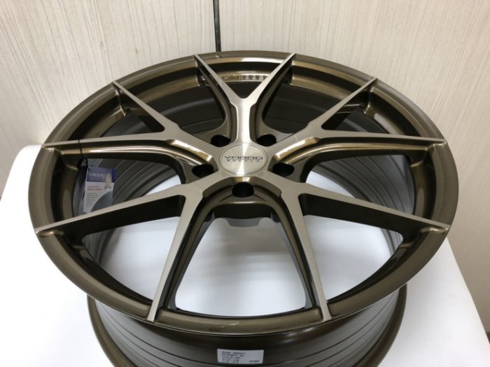全新鋁圈 VARRO VD38 18吋 旋壓 輕量化 5孔 108 112 114.3 120 100 110 客製化 | Yahoo拍賣