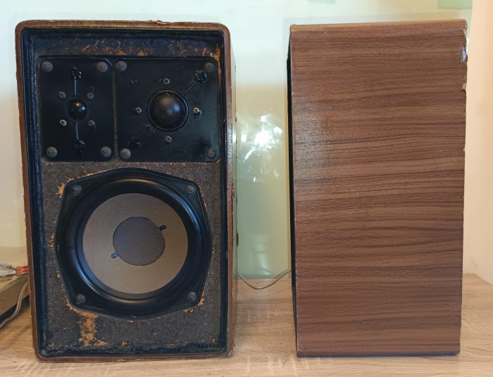 一元起標,標多少賣多少, 德國製Grundig Minerva Regal-Box RB 6050 三音路書架喇叭 | Yahoo拍賣