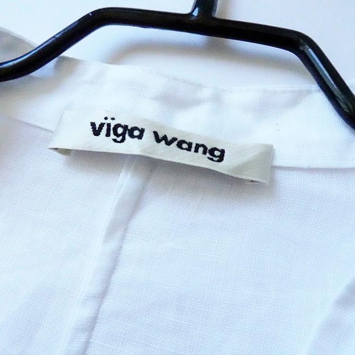 一元起標～當 我 們 在 衣 起C-WIT＊╯全新專櫃VIGA WANG簡單休閒款上衣 | Yahoo拍賣