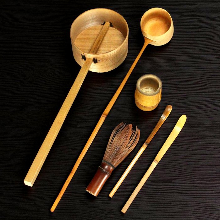 【桑園の】日本實用茶道具 蓋置、水匙、茶匙、茶勺及茶筅 竹製物 6件1拍 K 8059 | Yahoo拍賣