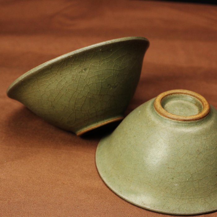 【桑園の】北宋 耀州窯 青瓷 開片 嬰戲文 茶碗 老碗 2只 (委託品) Q 7039 A01 | Yahoo拍賣