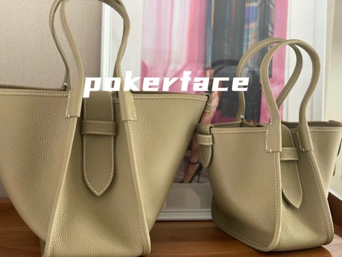 ╭☆包媽子店☆日本設計師Vasic 牛皮 Port Mini 手提手挽包 中號秋千包 | Yahoo拍賣
