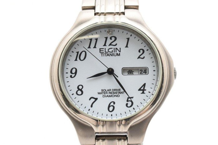 【一元起標】【精品廉售/手錶】USA潮牌Elgin 鑲鑽 光動能錶/原裝鈦合金錶帶*高價好錶*佳品 | Yahoo拍賣