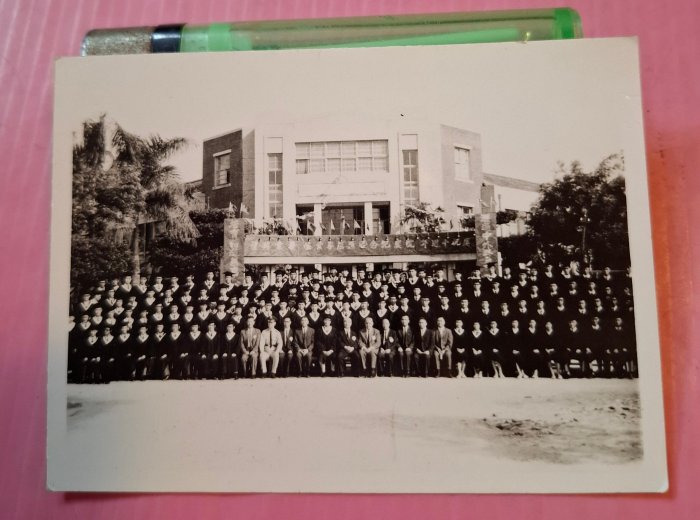 愛國大戲院柑仔店 早期照片(早期服飾 畢業生紀念合影 現況賣 ) T 024 | Yahoo拍賣