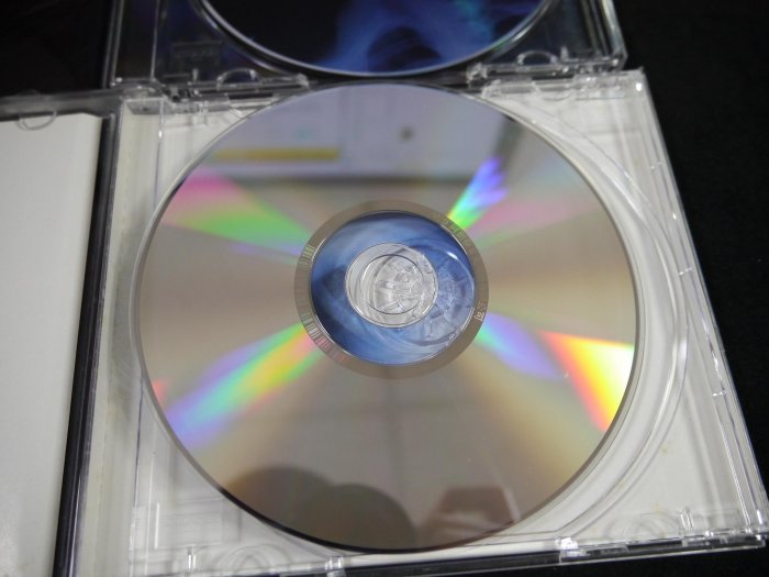 【阿輝の古物】CD_周杰倫 八度空間 CD+VCD 播放正常_有IFPI_#E23_1元起標無底價 | Yahoo拍賣