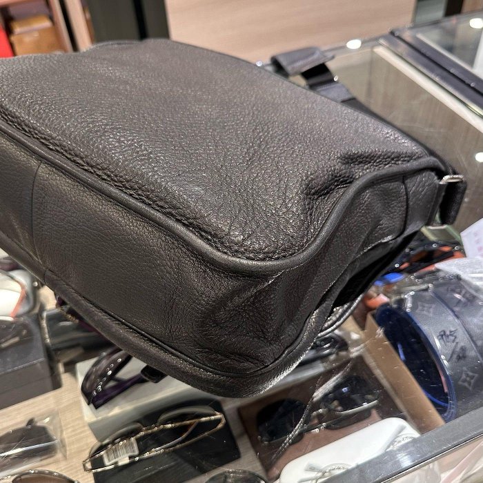 ⭐️ 香榭屋精品店 ⭐️ PRADA 黑色全皮銀釦雙口袋掀蓋大款書包 斜背包肩背包 (B5931) | Yahoo拍賣