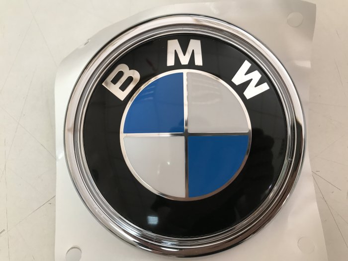 BMW X5 E70 06- 後箱蓋圓標 後廂蓋 標誌 尾門 後行李箱 (BMW'純正'原廠貨) 51147157696 | Yahoo拍賣