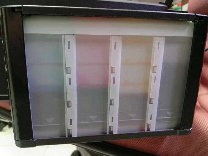 二手堪用品 EPSON L385 高速wifi四合一 連續供墨印表機 可列印 噴頭可能輕微老化 | Yahoo拍賣