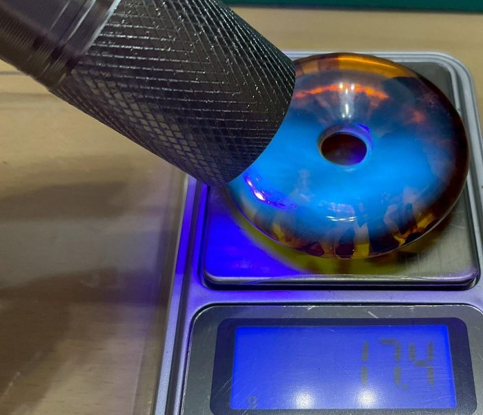 【週日21:00】53~EM18~祖母綠（8克拉）+翡翠小珠+琥珀甜甜圈小雞蛋大材兩件； | Yahoo拍賣