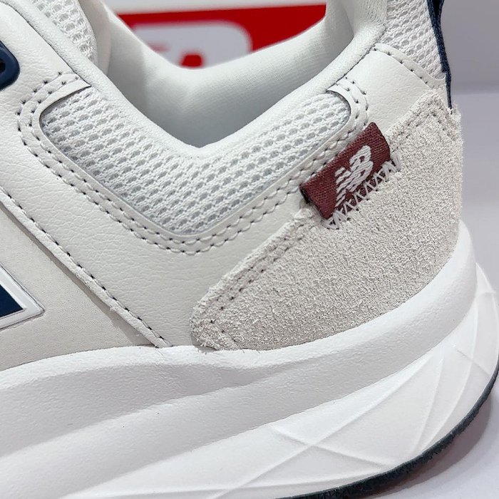 New Balance NB 900 V2 男女款 白色 2E寬楦 舒適 輕量 運動 休閒 慢跑鞋 UA900AR2 25Q1 | Yahoo拍賣