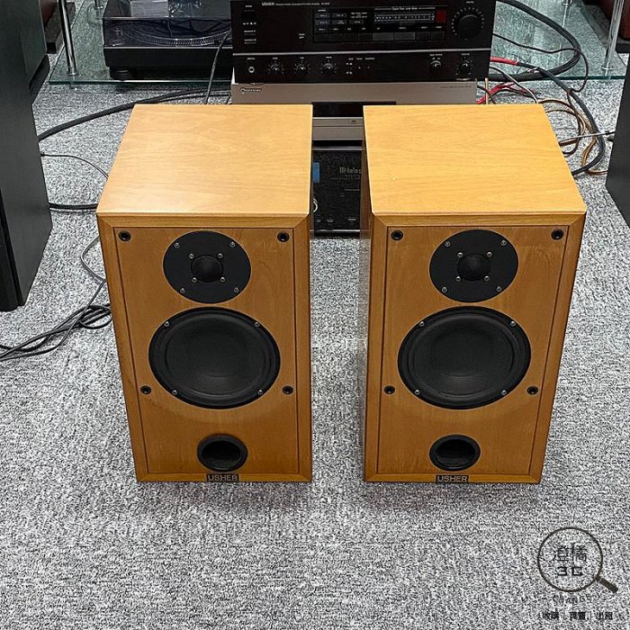 『澄橘』USHER V9801 書架喇叭 一對 木紋《二手交換買賣》A76120 | Yahoo拍賣