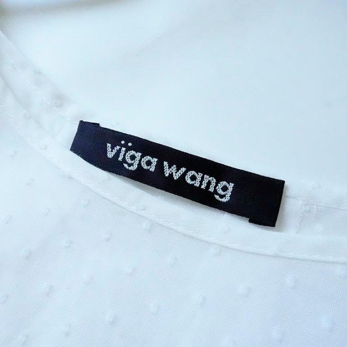 一元起標～當 我 們 在 衣 起C-WIT＊╯全新專櫃VIGA WANG荳荳點設計上衣 | Yahoo拍賣