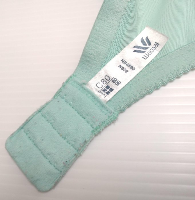 「舊愛」Wacoal 華歌爾 尺碼：36/80C 無鋼圈 Wire Free Happy Bra 薄襯罩杯 (連襯墊) 👙二手內衣 👙二手胸罩 | Yahoo拍賣