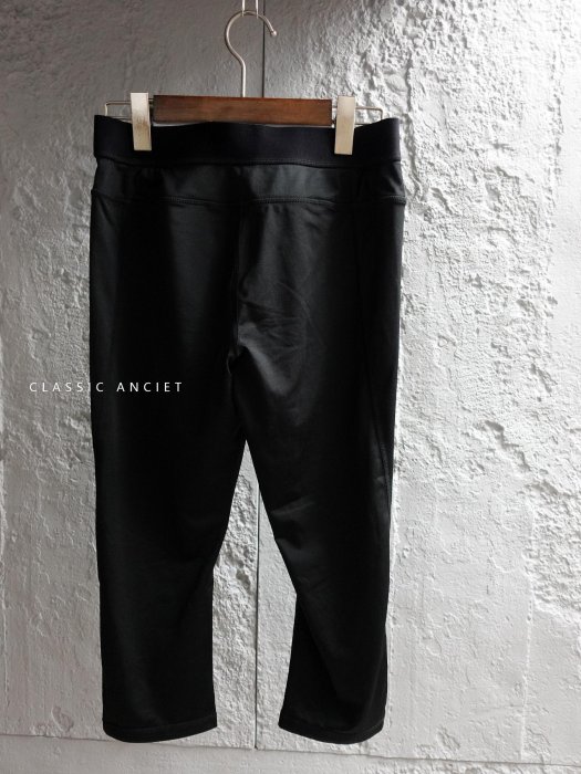 CA 英國運動品牌 Reebok 黑色 緊身 瑜珈褲 彈性七分褲 M號 一元起標無底價E166 | Yahoo拍賣