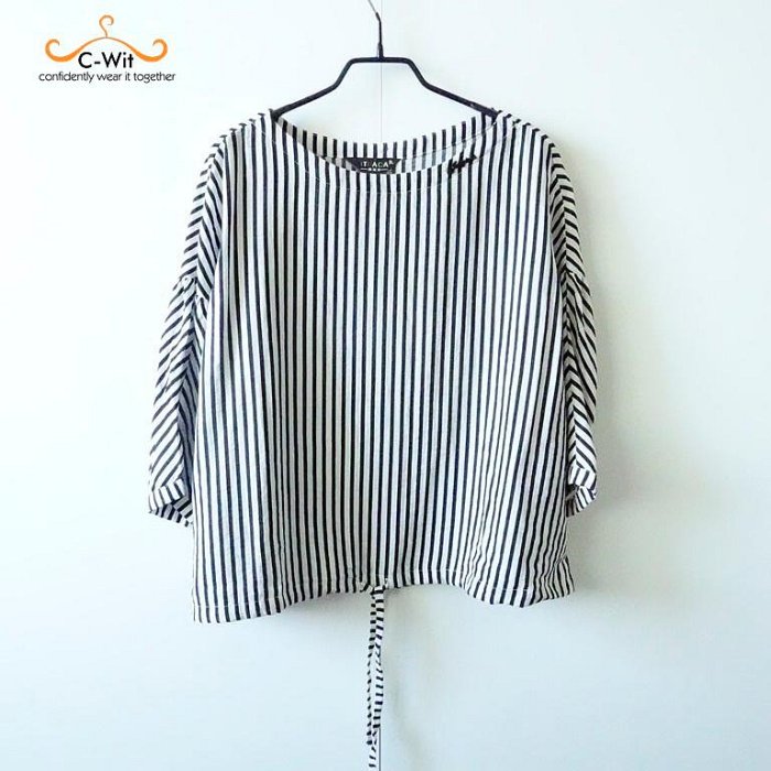 一元起標～當 我 們 在 衣 起C-WIT＊╯全新專櫃綺瑟佳直紋下擺抽繩上衣2L | Yahoo拍賣